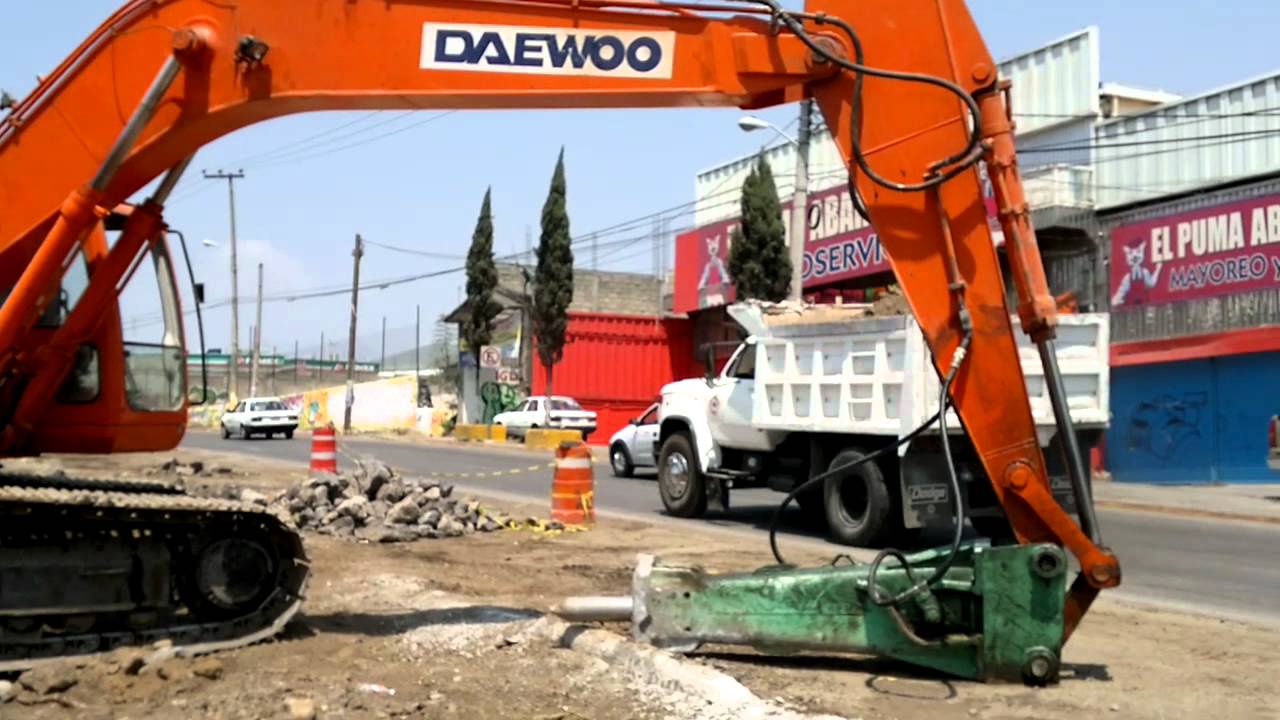 excavadora daewoo 290 lc - YouTube