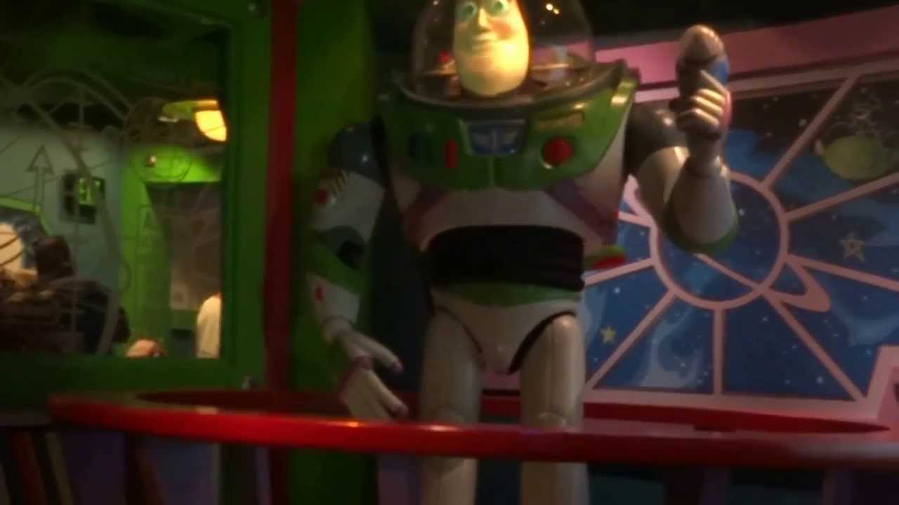 Buzz Lightyear animatronic @ Astro Blasters (Disneyland) - YouTube