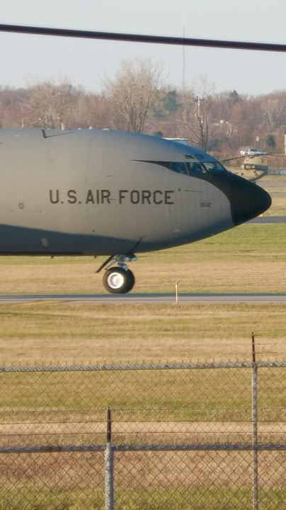 US Air Force KC-135 Stratotanker Taxi - YouTube