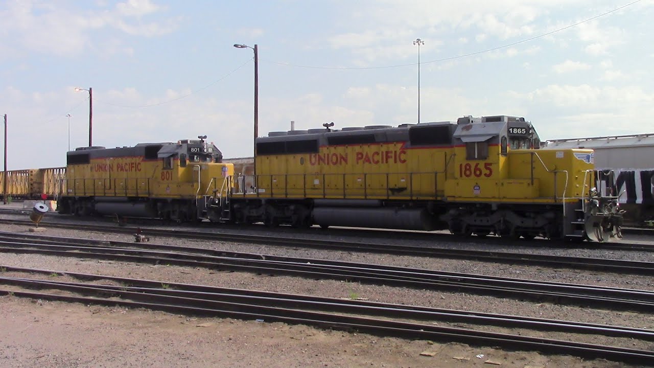 Car Kicking and locomotive Ops at Denver North yard (North Yard Weekend ...