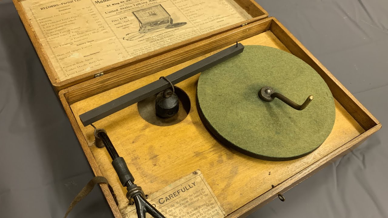 US Talking Machine Phonograph Gramophone Canadian Version - YouTube
