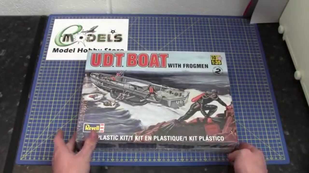 Revell 1/35 U.D.T. Boat with Frogmen Plastic Model Kit # 850313 www ...