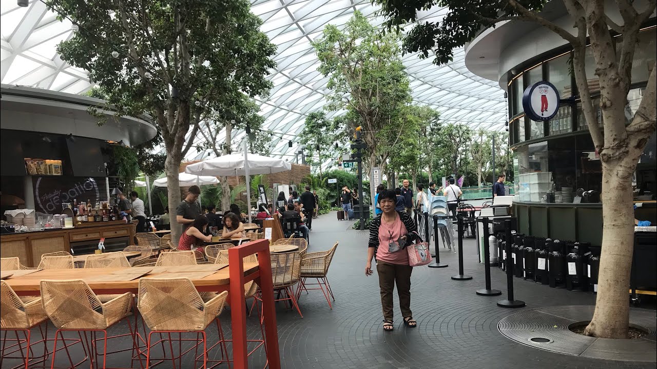 Ang ganda ng view sa jewel terminal 1 Changi Airport@OfficialHelenVlogs ...