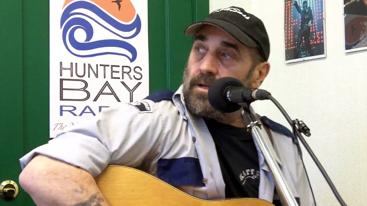 Kat Sass Mike Moretto Resettled on Hunters Bay Radio - YouTube