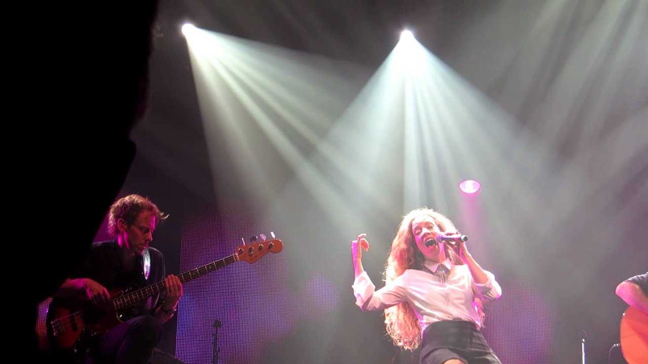 Amanda Marshall - "Marry Me" live at Caesars Windsor - July 20, 2012 ...