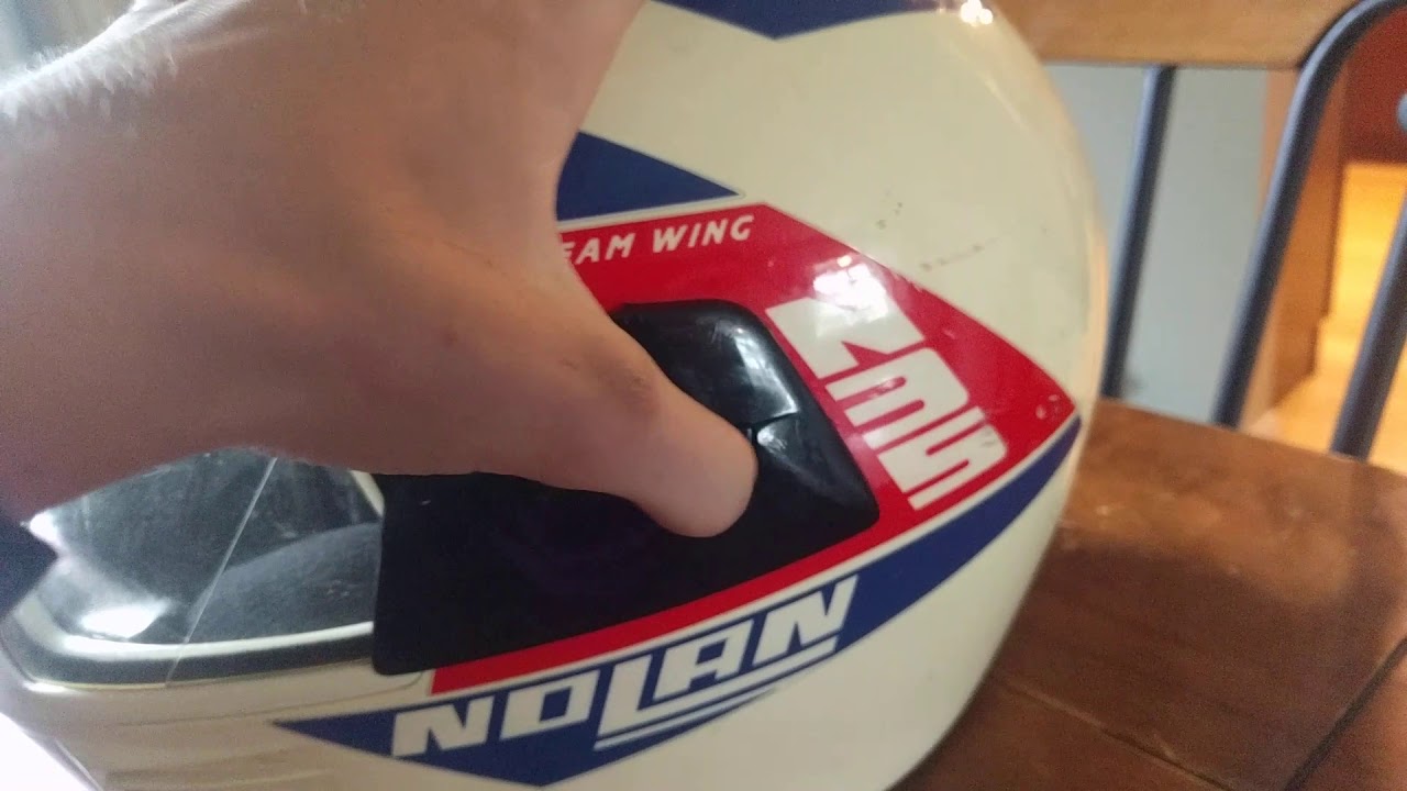 How to take the face shield off of a Nolan N35-3 - YouTube