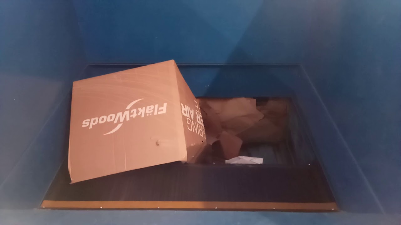 Crushing boxes with hydraulic pressing machine - YouTube