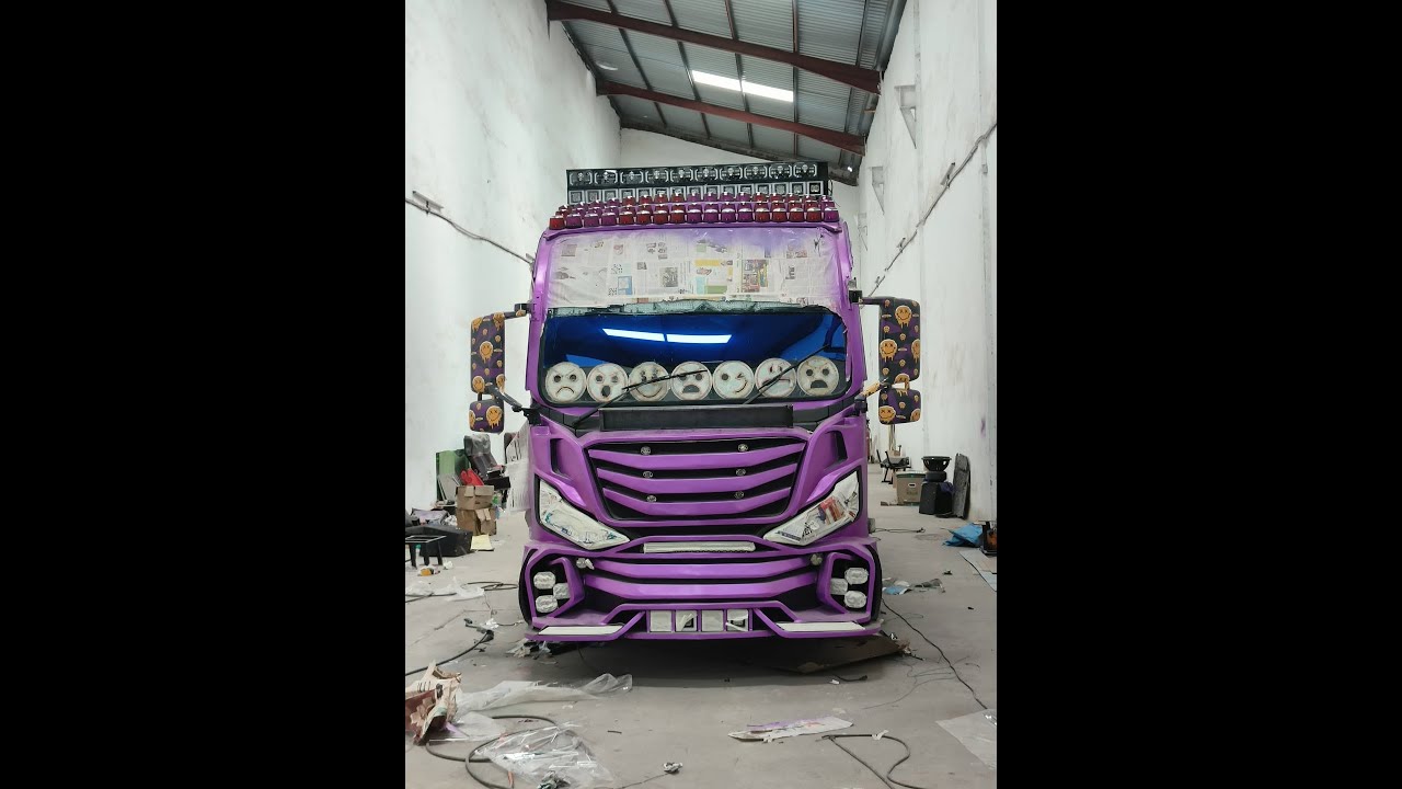 TOP NAIROBI KENYA HOTTEST MATATU MANYANGA, MOOD, MOXIE MONEYFEST ...