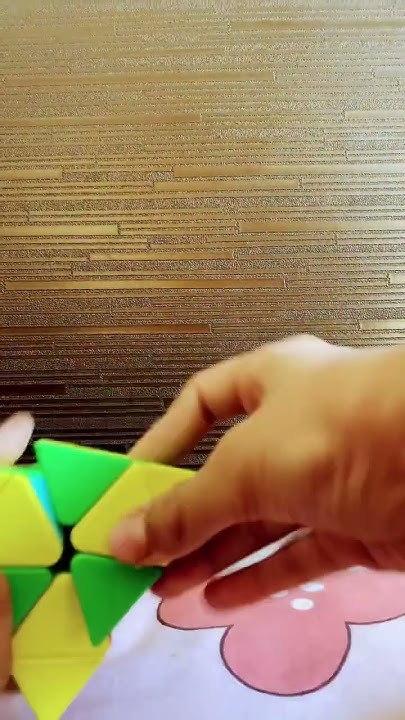 EASY WAY TO MAKE CHECKER BOARD PATTERN IN PYRAMINX #shorts #viral # ...