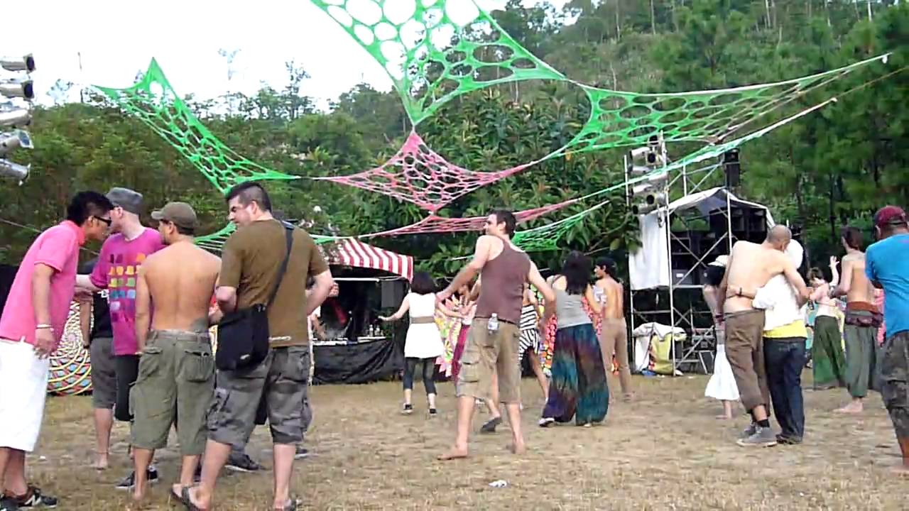 Psychedelic Trance Party in Taiwan - YouTube