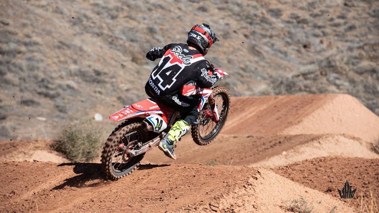 MX Bikes | Beta 14 - Honda Test Track - YouTube