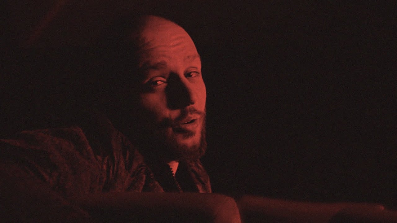 Mitza feat. Maximilian - Nimicuri (Videoclip Oficial) - YouTube