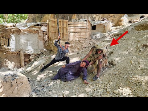 Tribal Survival and Pursuit: Savage Caveman Attack.