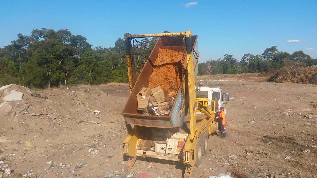 Emptying a 9m3 Skip Bin - YouTube