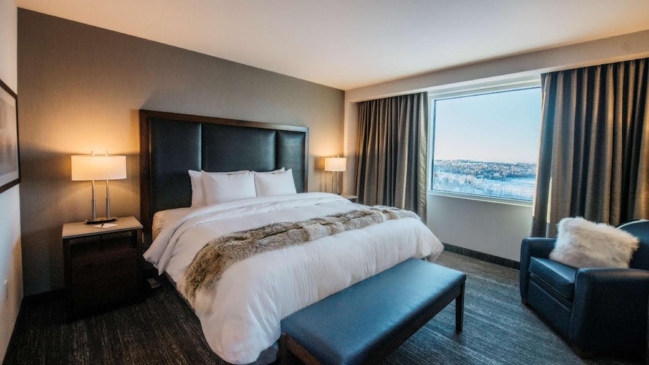 The Explorer Hotel, Yellowknife (NT), Canada - YouTube