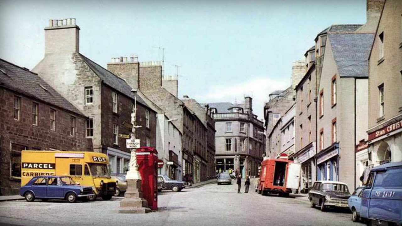 Top 5 Time Travel Stories and Mysterious Time Slip Experiences - YouTube