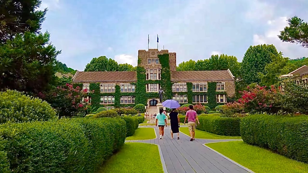 [4K SEOUL] Yonsei University campus tour with a romantic atmosphere ...