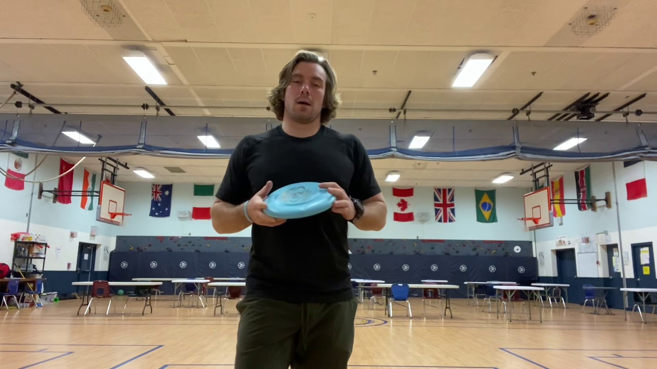 Frisbee lesson 2! - YouTube