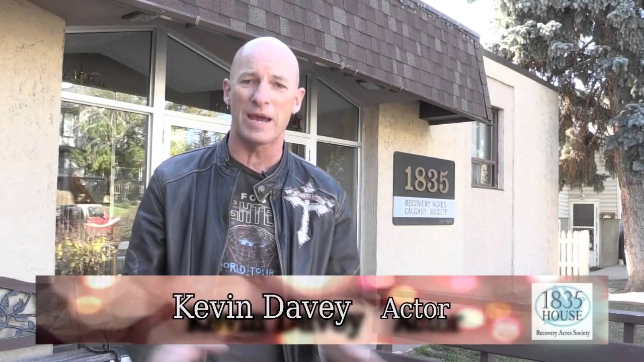 Kevin Davey - THRILLER Halloween Party! - YouTube
