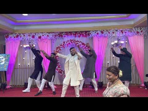 WEDDING DANCE PERFORMANCE | Ainvayi Ainvayi / Mera Wala Dance / Desi Boyz | SANGEET DANCE | 4 ...