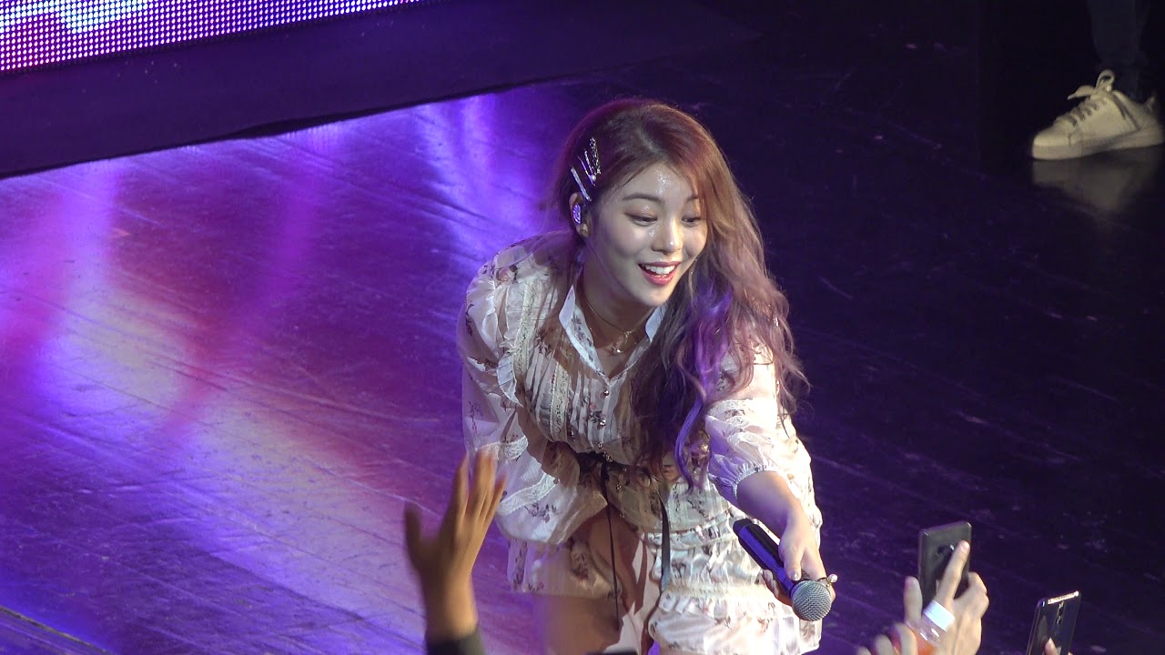 에일리 Ailee -Atmosphere (08/17/2019 SOLAIRE CONCERT 마닐라 솔레어 여름 콘서트) - YouTube