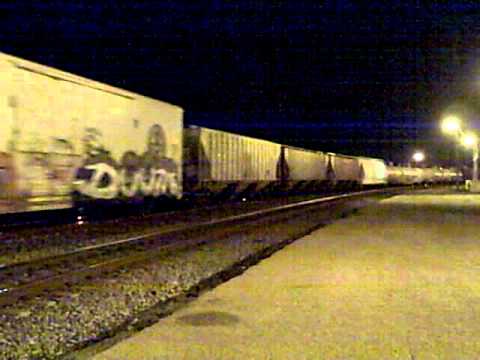 Another Oakway Duo - EMD 9015 East By Streator, IL - YouTube