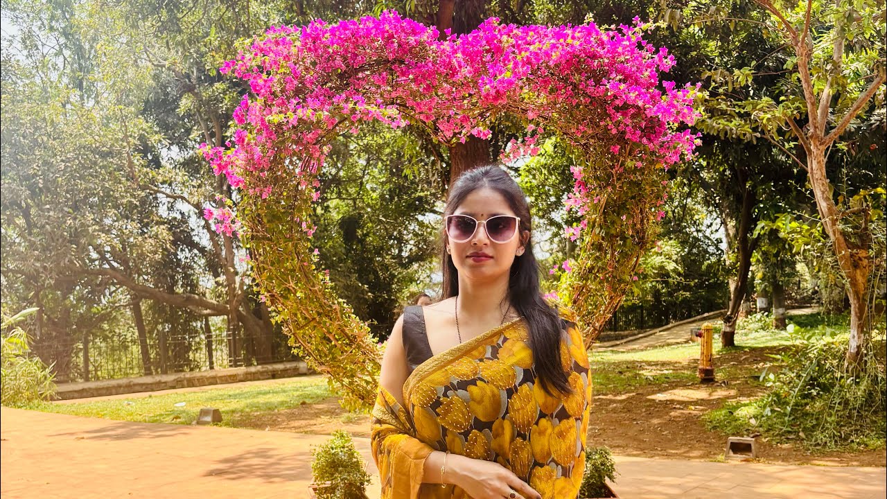 Hidden Forest Trail in Mumbai |Malabar Hill Walk in Saree #hanging ...
