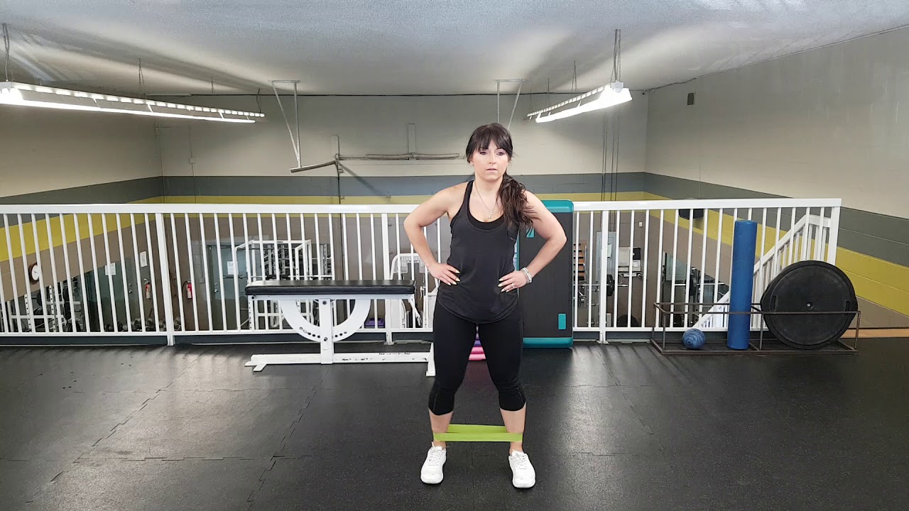 Lateral lunge with band - YouTube