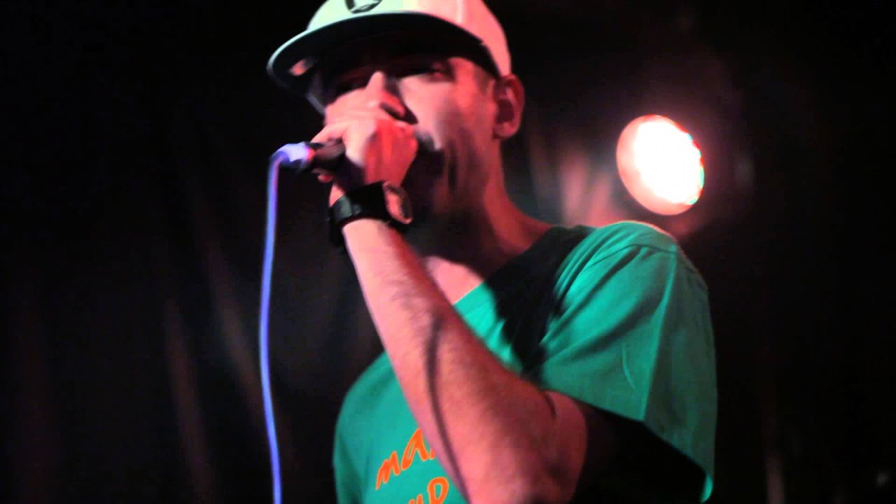 6ase:6ase - LIVE -Fara iluzii cu Moni-k & Dj Em - YouTube