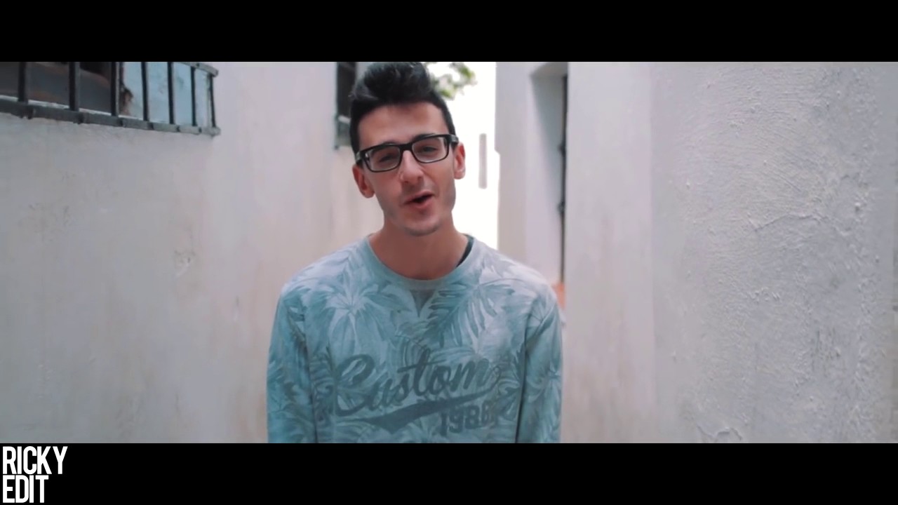 Pasame la mano(parodia subeme a la radio Ricky Edit - YouTube