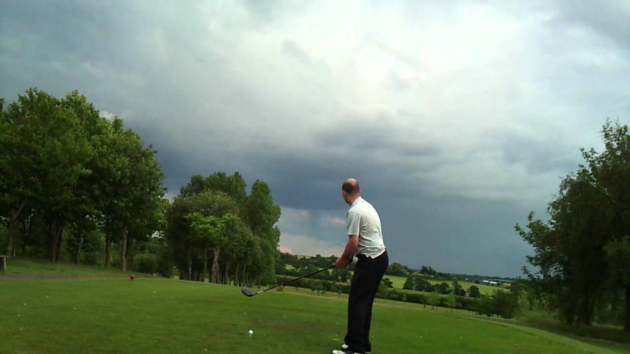 Hole 17 at Ansty Golf Club - YouTube