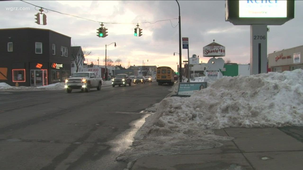 Viewer concerns about Niagara Falls bus stops - YouTube