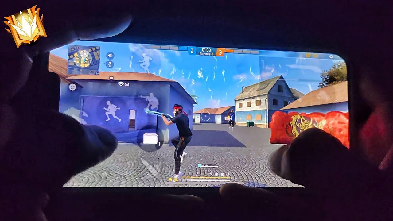 Fastest Player ⚡️( Handcam iPhone 12 ) 3 Finger Different Costom HUD ️ ...