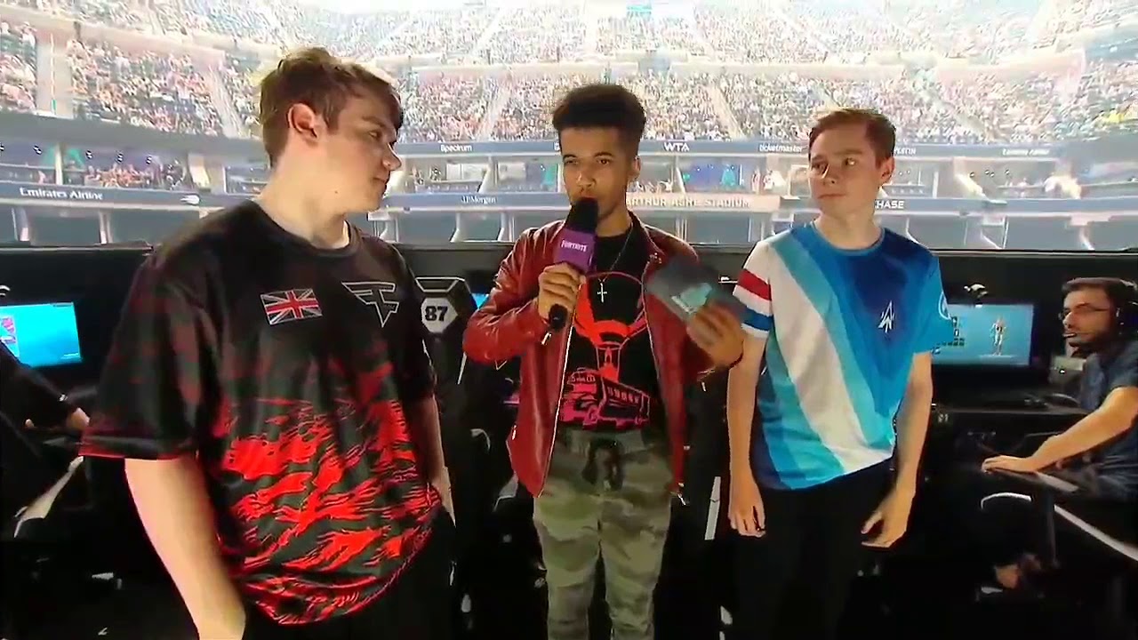 Guy dabs behind mitr0 and mongraal at the fortnite duos world cup - YouTube