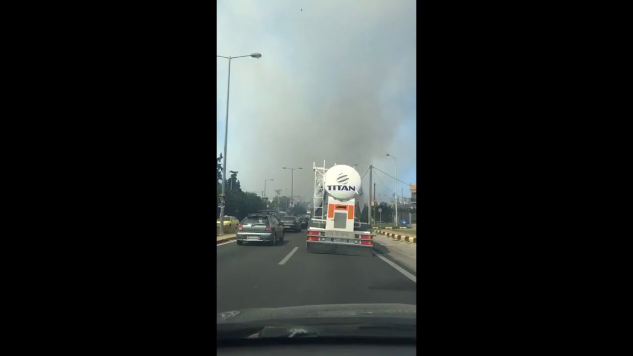 Φωτιά στη Διασταύρωση Ραφήνας - YouTube