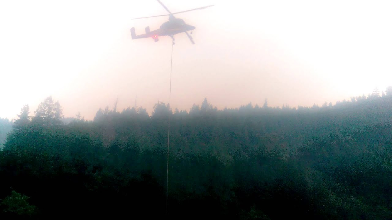 K Max helicopter July Complex Fire - YouTube