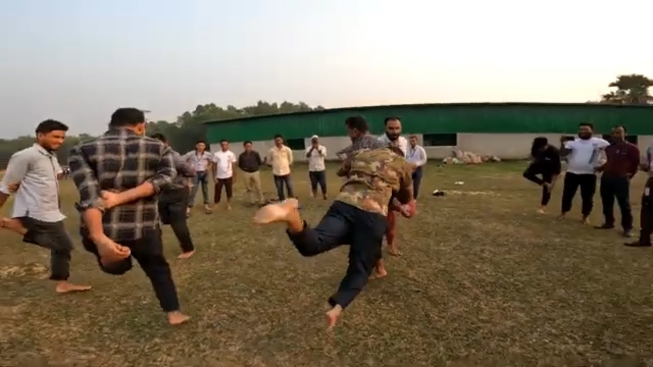 মোরগ যুদ্ধ | মোরগ লড়াই | Morog Lorai | Morog Joddo | A Village Game ...