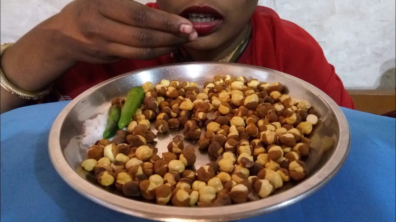 ASMR SAS Grams Eating - YouTube