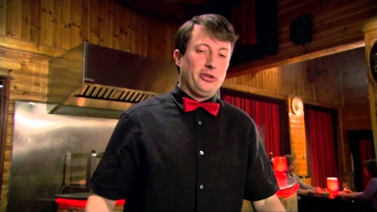 Mark's First Shift In A Mexican Restaurant - Peep Show - YouTube