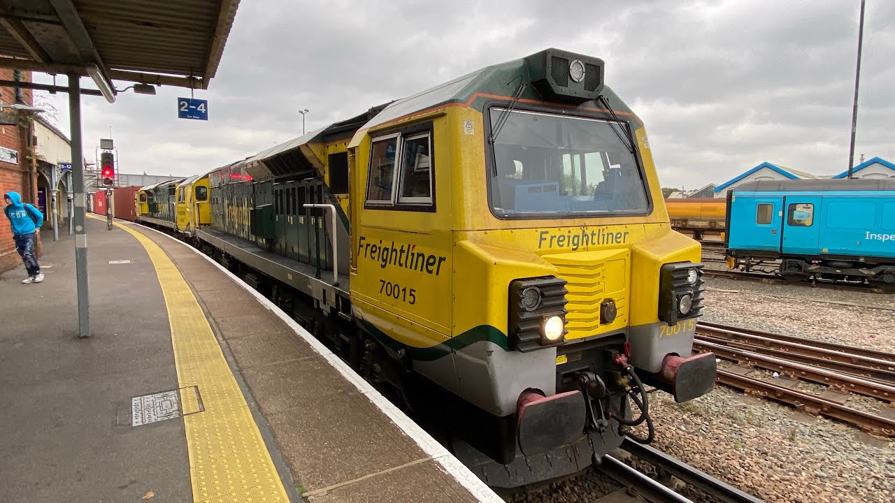 Class 70 | 70015 + 70008 | Mega Clag | Freightliner | Eastleigh | 11/10 ...