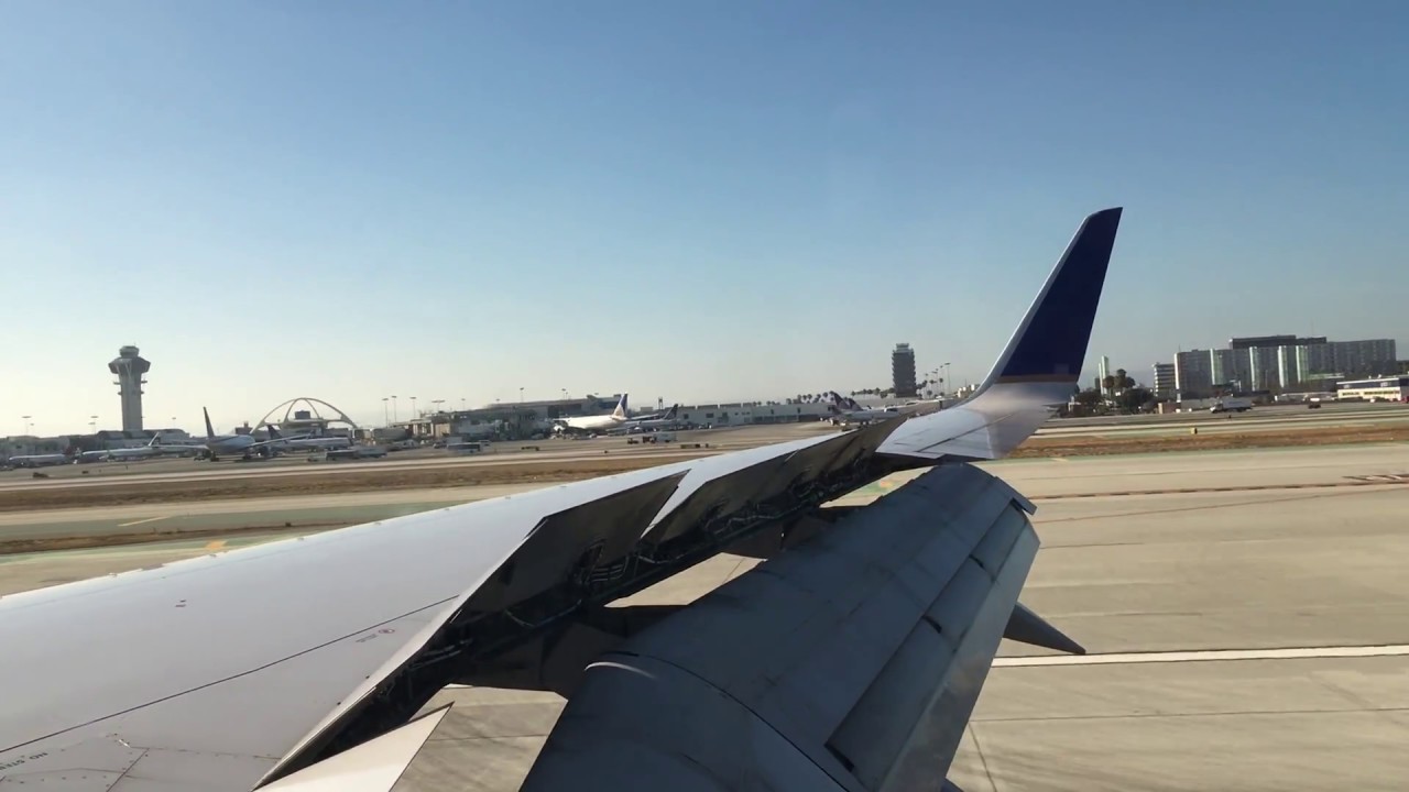 United Airlines 757-200 Parallel Landing at Los Angeles International ...
