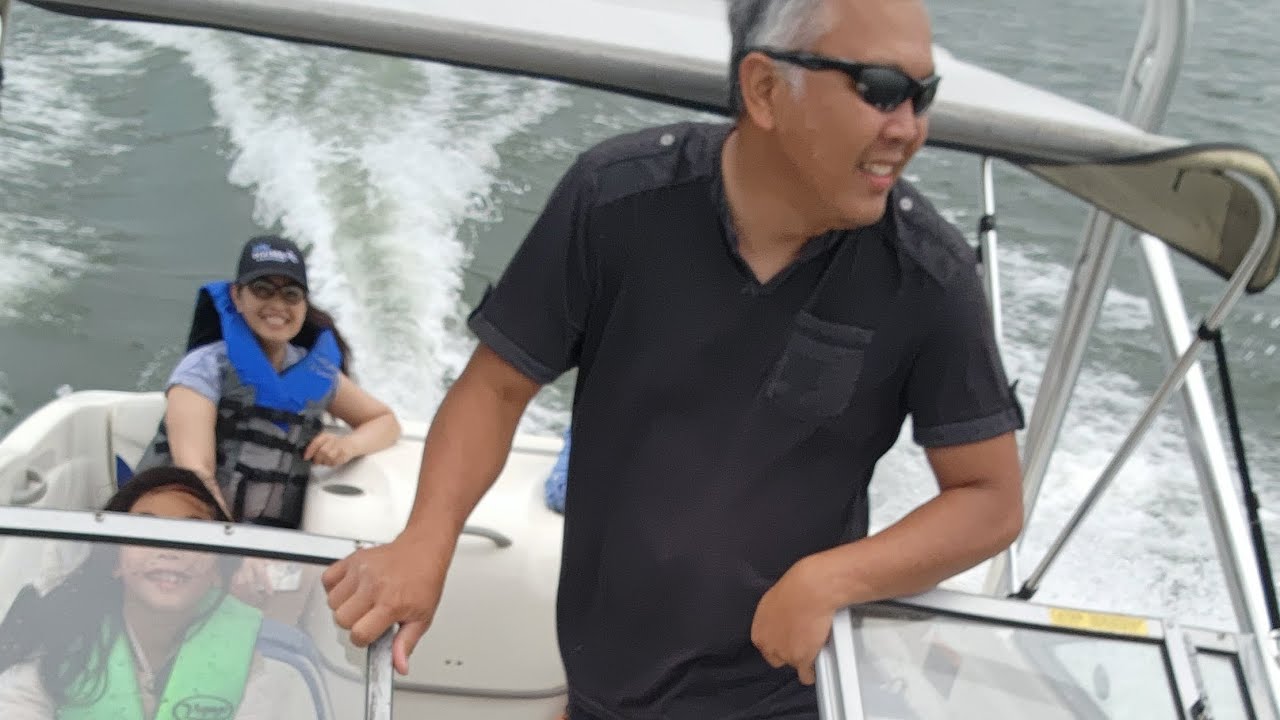 Fun Boat Run with Capt. Enriquez! - YouTube
