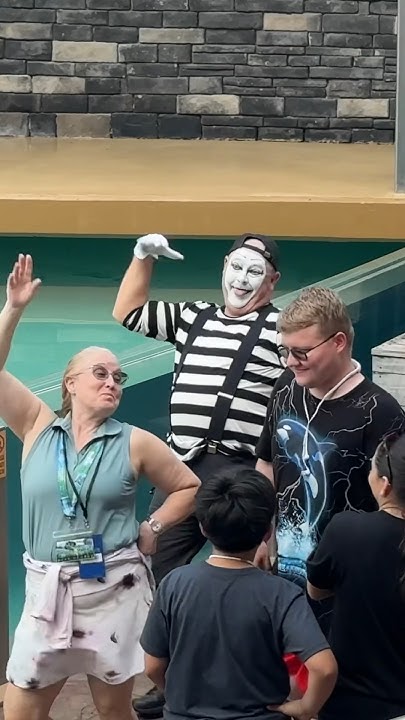 This Is Pure Fun 😹 Cant Miss This Moment Tom Mime Seaworld