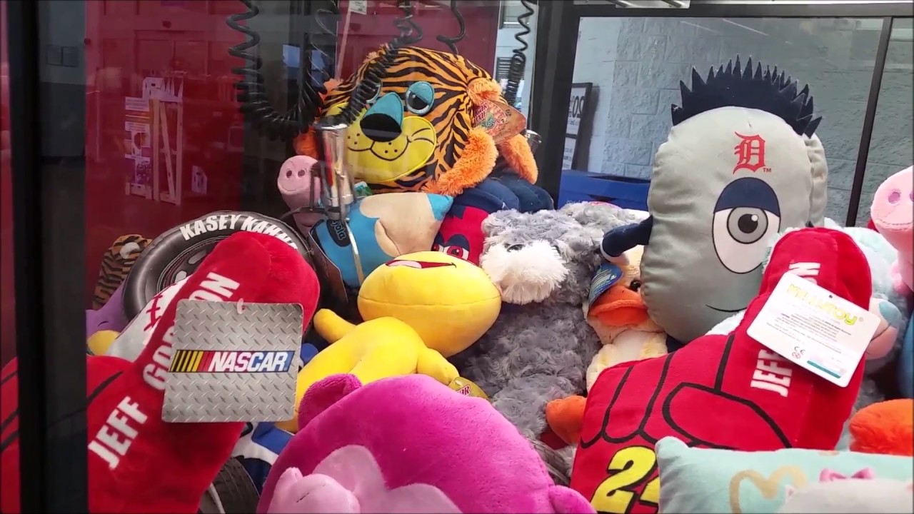 Winning Crayola Crayon Plush from the Claw Machine! - YouTube