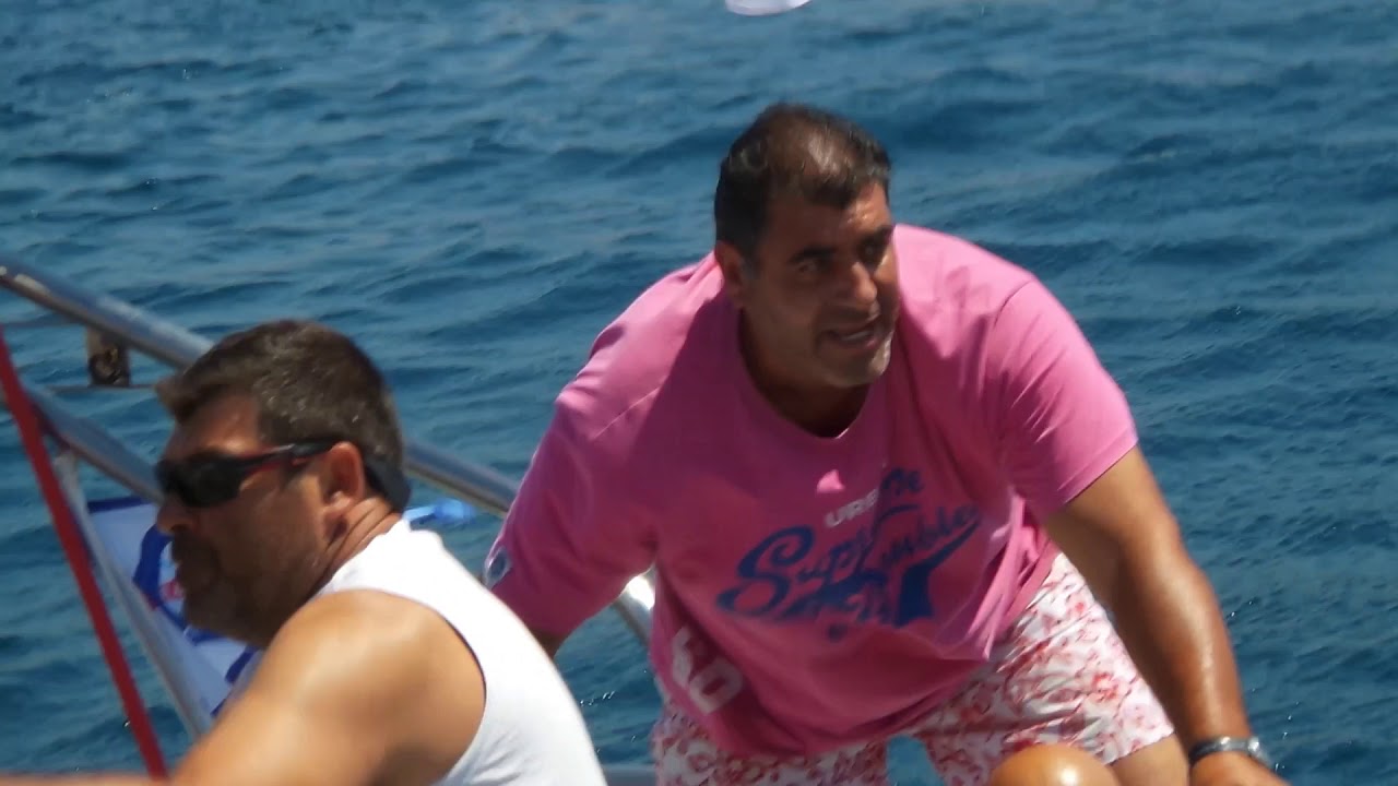 ΛΕΡΟΣ 2015 Αγωνας Φουσκωτων σκαφων στον αγωνα εγινε ατυχημα - YouTube