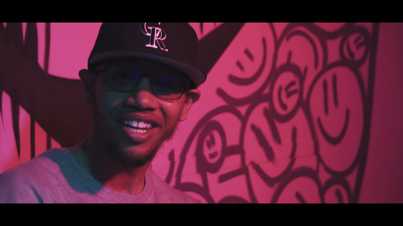 Bob Doe - Pose for the Photo (Official Music Video) - YouTube