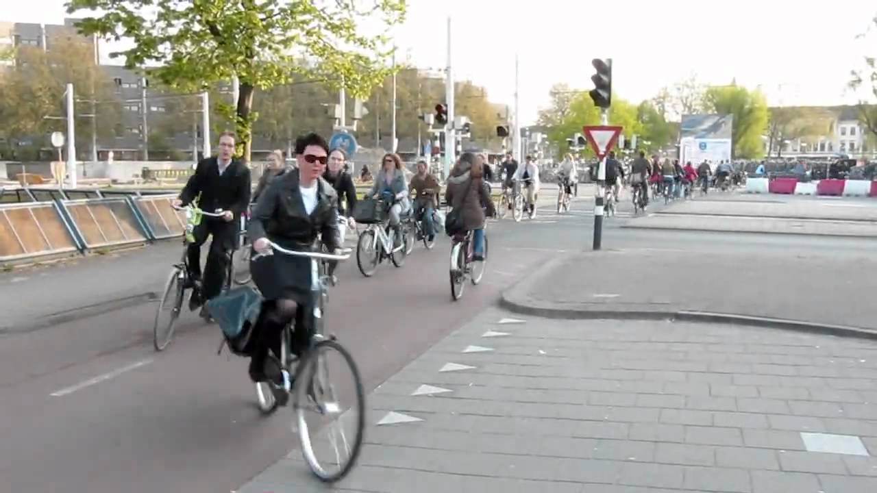 Use Bicycles Instead Of Cars - YouTube
