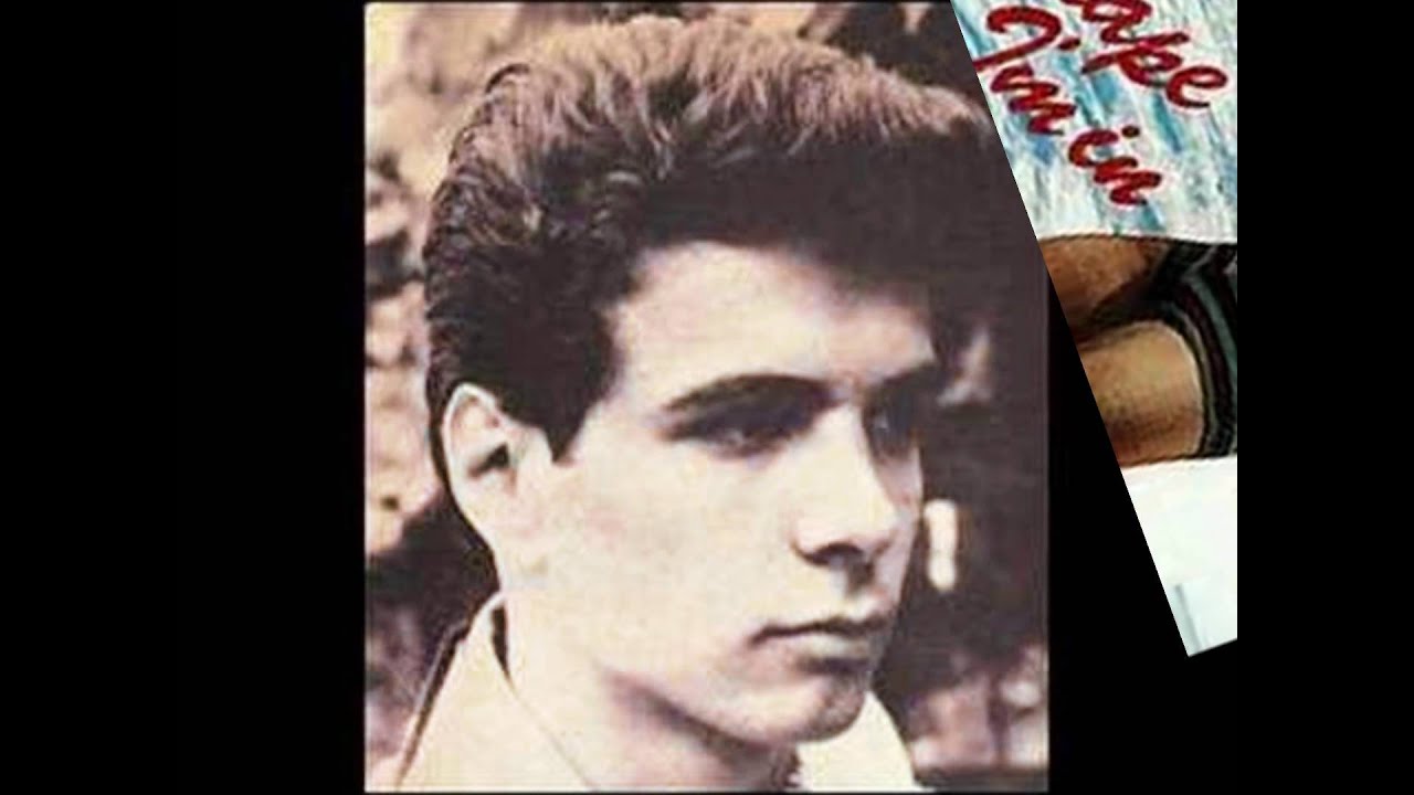 Johnny Restivo Free - YouTube