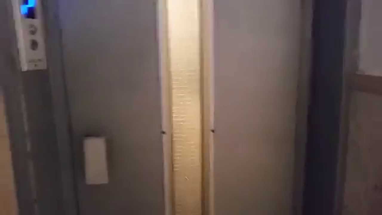 Electra traction elevator @ Givati Street in Bat Yam - YouTube