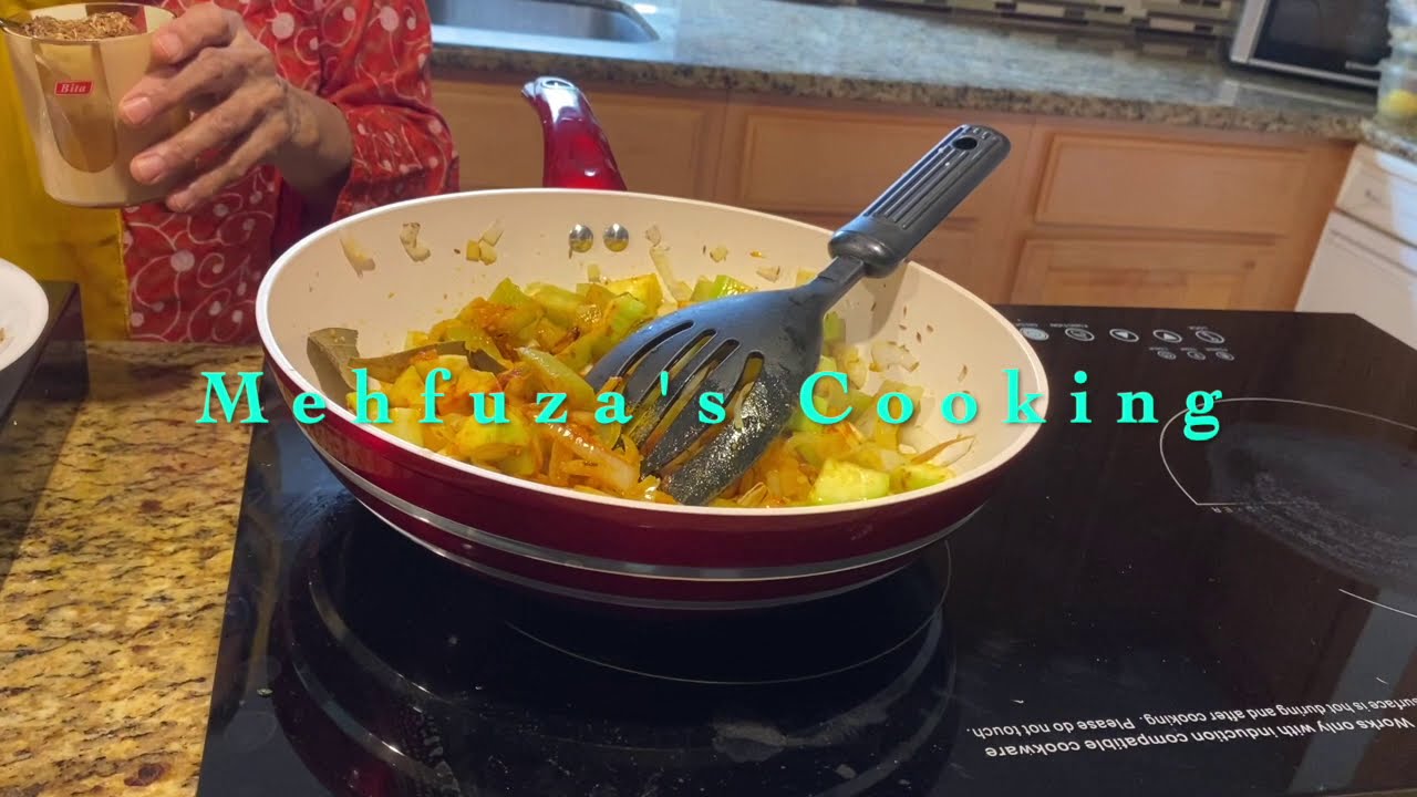 How to make spicy vegetable dish Loki/ Kadoo with pakistani masala in a ...